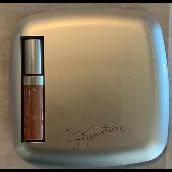 Mary Kay | Makeup | Nib Mary Kay Signature Refillable Mirrored Compact ...